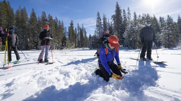 Beacon Bash with Alpenglow Expeditions | The Village at Palisades Tahoe | Lake Tahoe Events